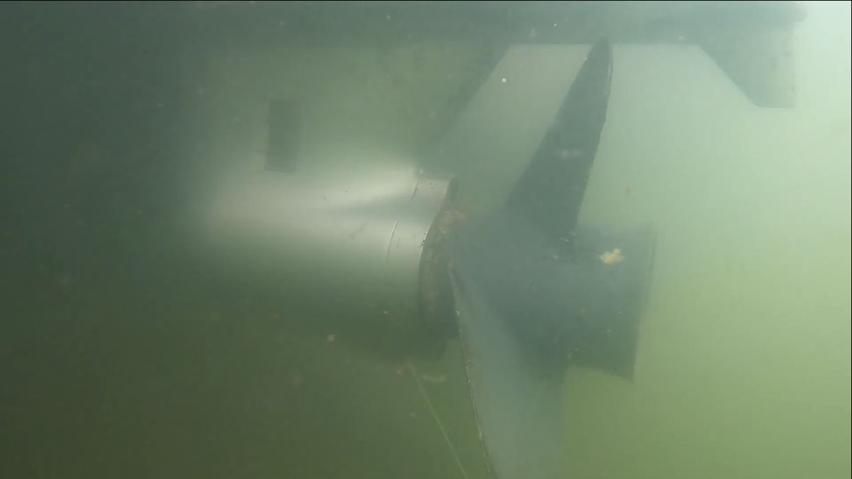 Hull Cleaning - Wet Recovery Solutions